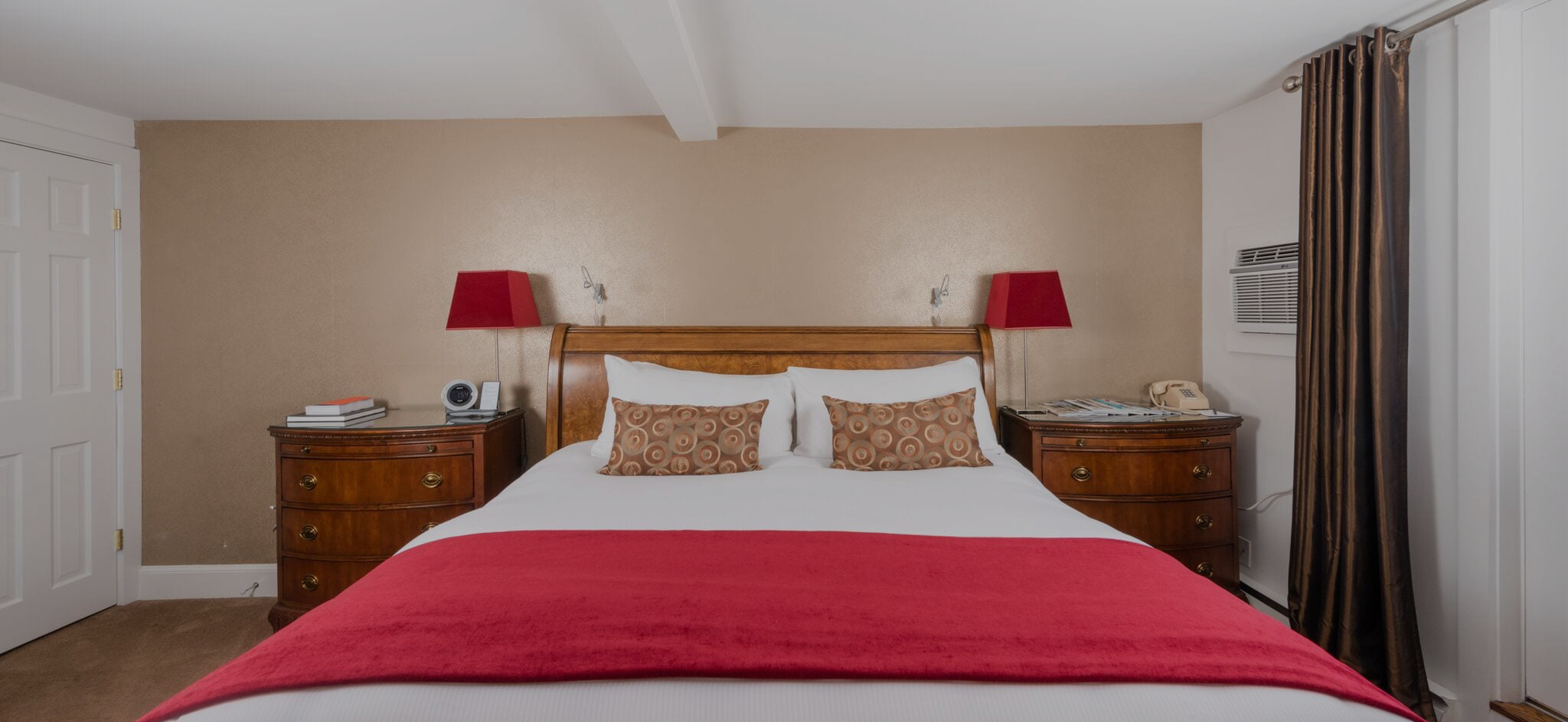 Camden Maine Bayview Rooms - Ocean View Hotel | Camden Harbour Inn